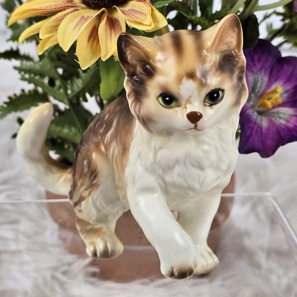 Lefton | Accents | Vintage Lefton Kitten Figurine | Poshmark